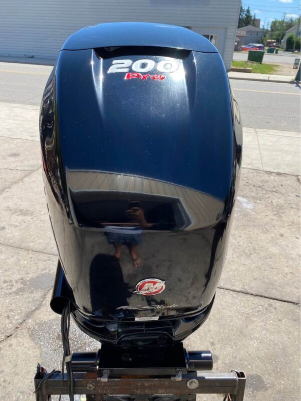 2018 Mercury Verado Pro 200 HP 4-Stroke 20" Shaft - Alpha Marine Outboards